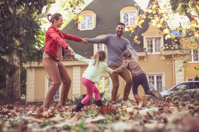 20 Awesome Outdoor Family Activities